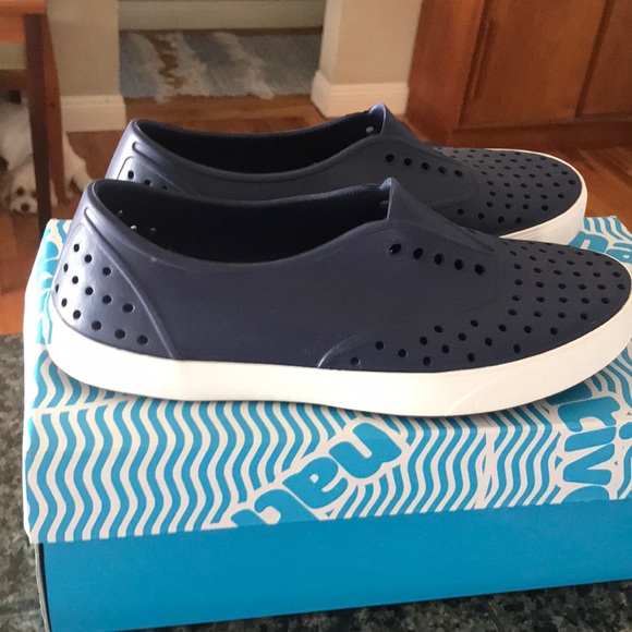 Native | Shoes | Native Womens Or Mens Cute Hip Water Shoes | Poshmark